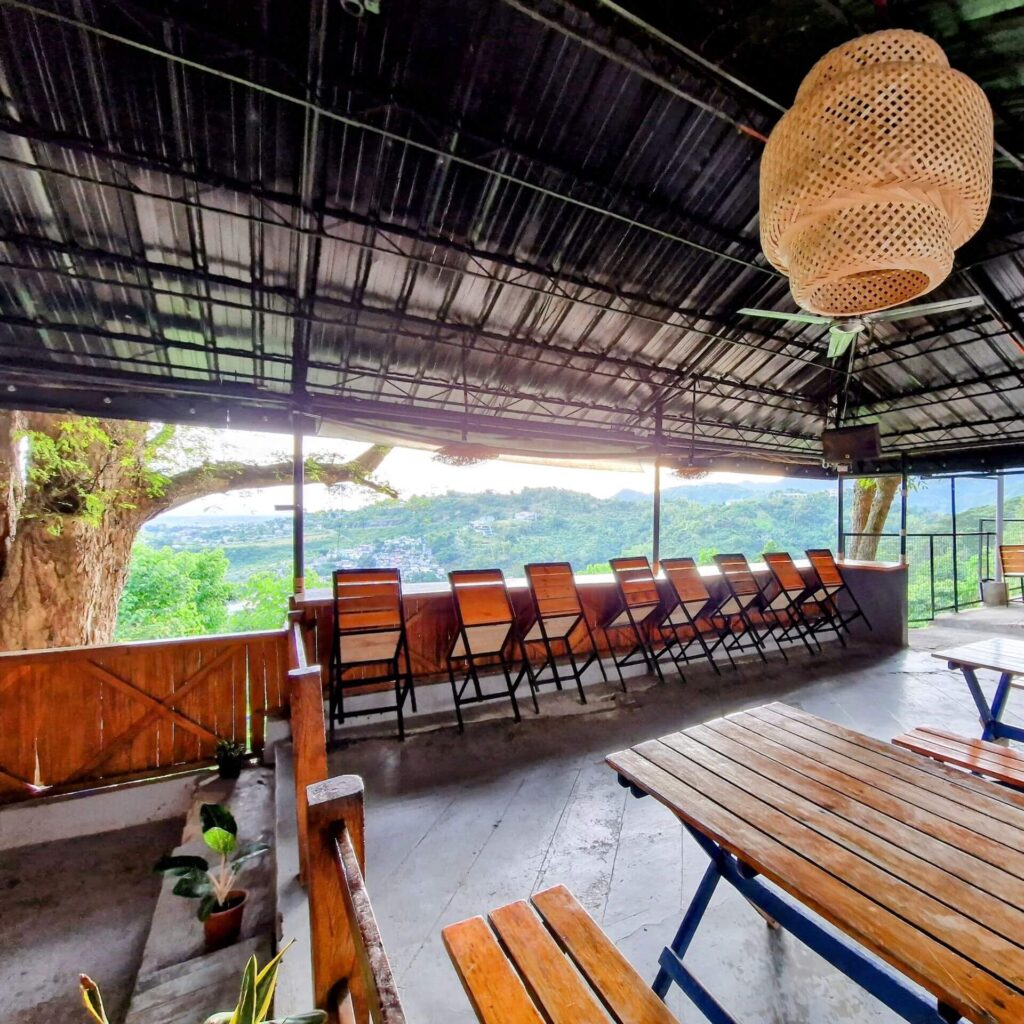 One Love Reggae Bar & Grill in den Hügeln von Cebu