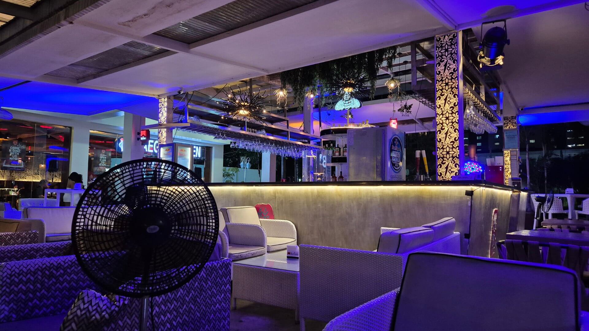 Silk Road Bar & Lounge, Cebu City