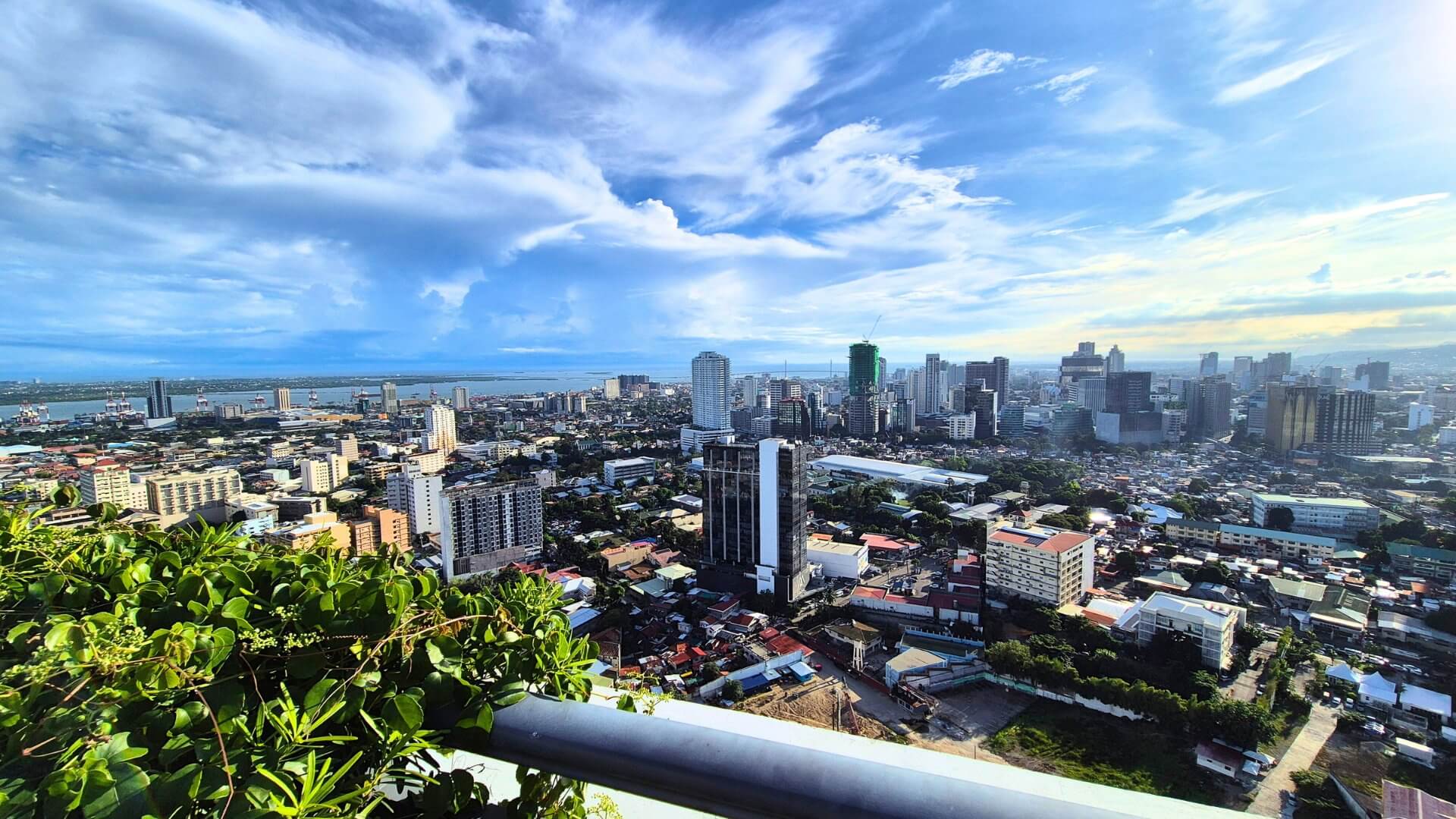 Skydeck 360 Rooftop Bar Cebu City